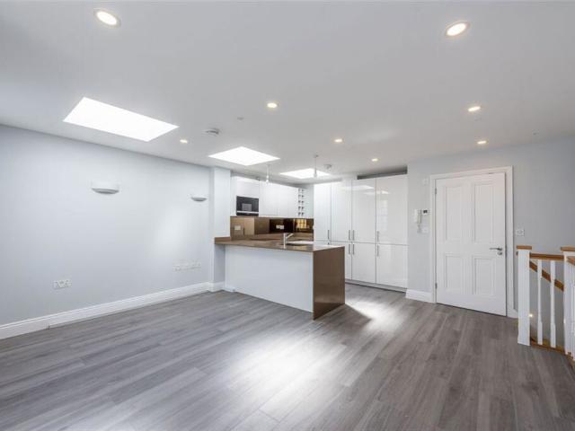 Sefton Street, London SW15, 2 bed flat to rent, £2,895 pcm | PrimeLocation
