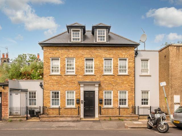 Sefton Street, West Putney, London SW15, 2 bed flat to rent, £2,900 pcm | PrimeLocation