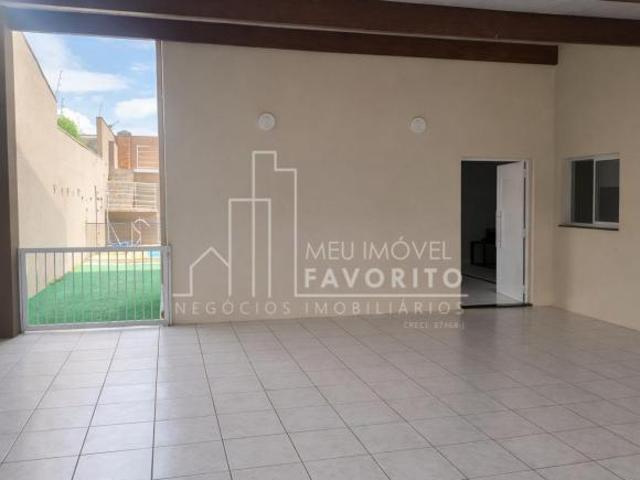 Segurança e Amplitude Casa Moderna com 4 Dormitórios no Horto Santo Antônio