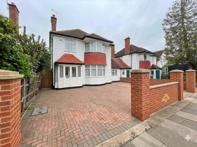 Selvage Lane, Mill Hill, NW7