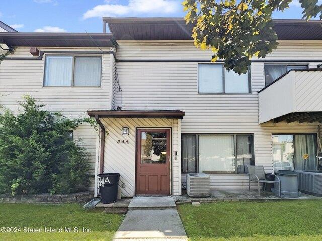 Selvin Loop Unit A, Staten Island, Home For Sale