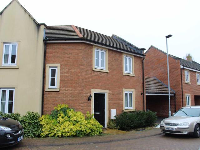Selwood Close, Swindon SN1, 3 bed semi detached house to rent, £1,400 pcm | PrimeLocation