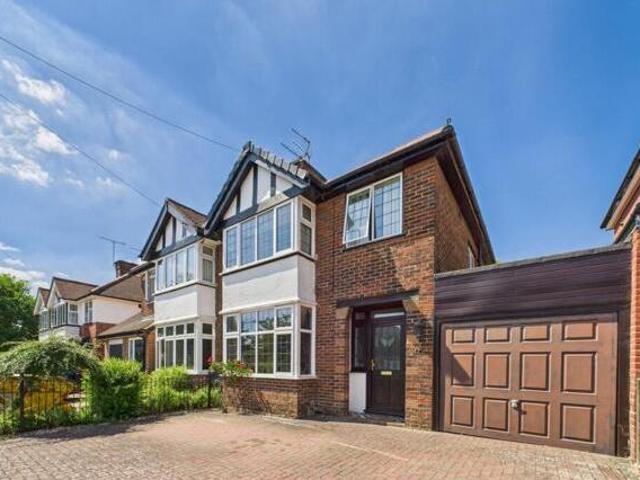 Selwyn Crescent, Hatfield, 3 Bedroom Semi detached