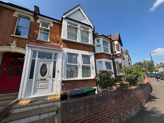 Selwyn Avenue, London E4, 1 bed property to rent, £950 pcm | PrimeLocation