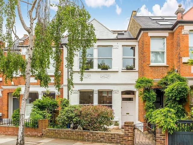 Selwyn Avenue, Surrey TW9 2 bed property to rent £2,550 pcm £588 pw