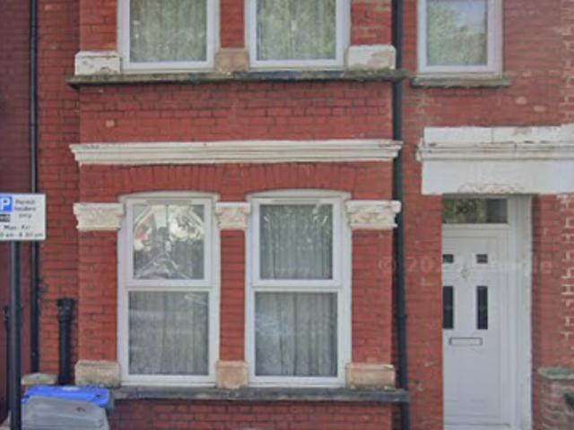 Selwyn Road, Willesden, NW10 4 bed terraced house to rent £3,298 pcm £761 pw