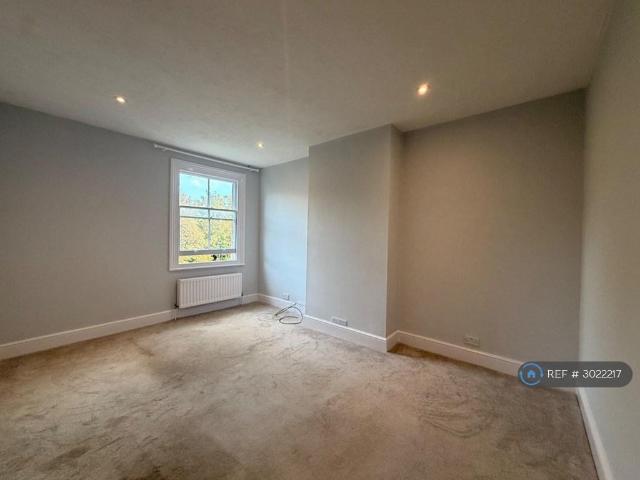 Selborne Road, Hove, BN3 2 bed flat to rent £1,700 pcm £392 pw