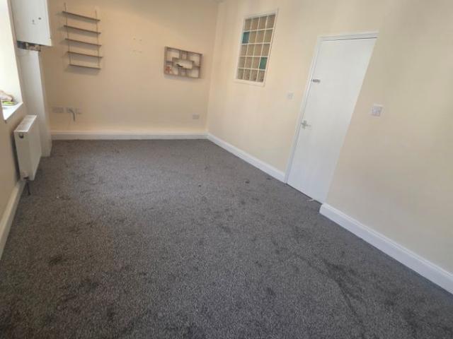 Selborne Road, Ilford IG1, 1 bed flat to rent, £1,400 pcm | PrimeLocation