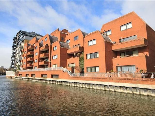 Selbourne Court, Kings Road, Reading, Berkshire RG1, Studio to rent, £1,100 pcm | PrimeLocation