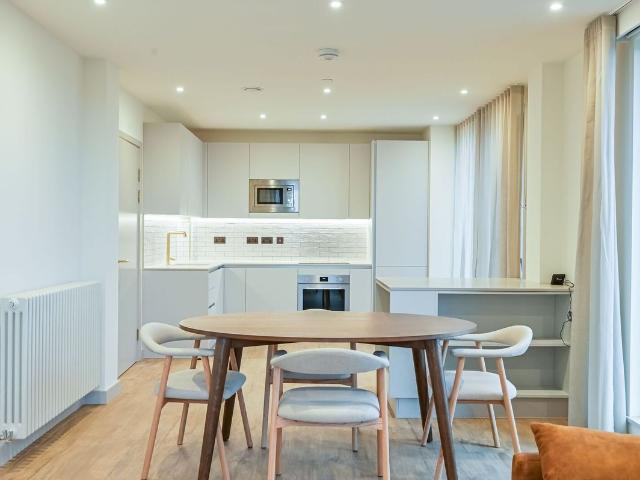 Selbourne Road, Walthamstow E17, 2 bed flat to rent, £2,970 pcm | PrimeLocation
