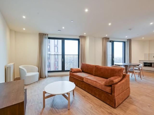 Selbourne Road, Walthamstow E17, 2 bed flat to rent, £3,175 pcm | PrimeLocation