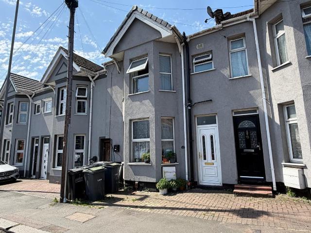 Selbourne Road, Luton LU4, 4 bed terraced house to rent, £1,600 pcm | PrimeLocation