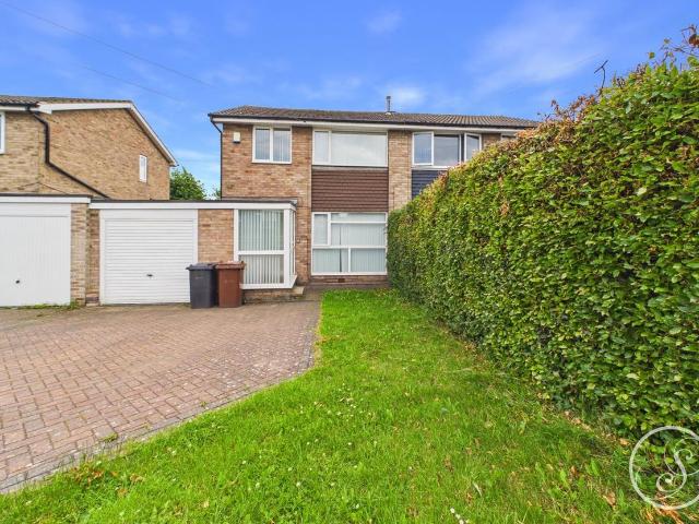 Selby Road, Whitkirk, Leeds LS15, 3 bed semi detached house to rent, £1,200 pcm | PrimeLocation