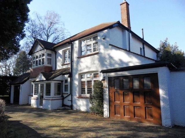 Selcroft Road, Purley, Surrey, CR8 5 bed detached house to rent £3,200 pcm £738 pw