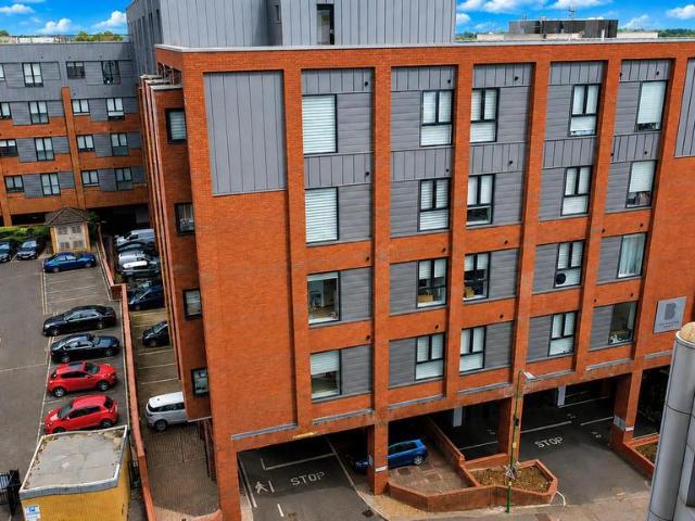 Selden Hill, Hemel Hempstead HP2 2 bed apartment to rent £1,560 pcm £360 pw