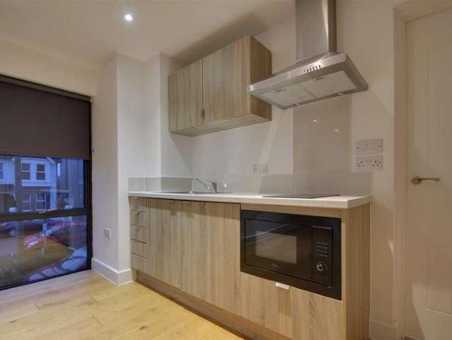 Selden Road, Worthing, BN11
