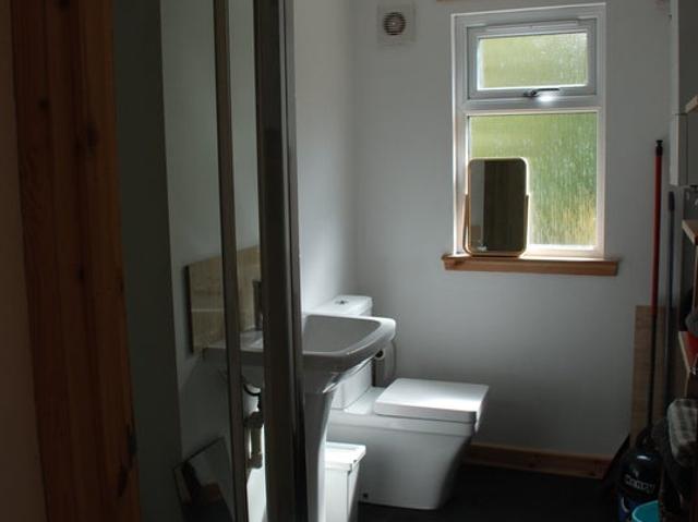 Self contained 1 bedroom studio flat
