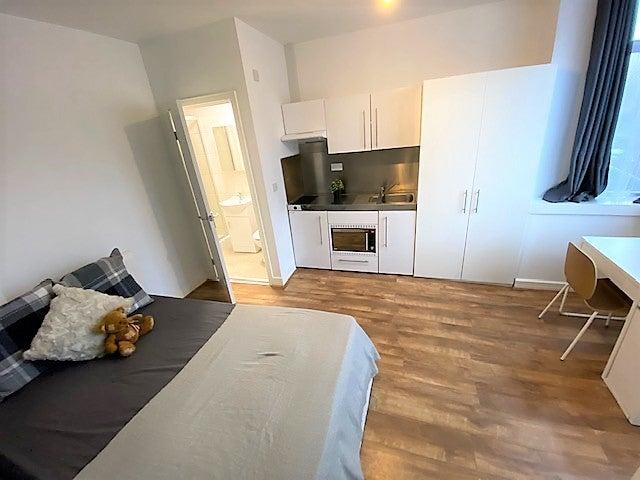 Self Contained Studio, bills included