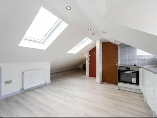 Self contained studio flat