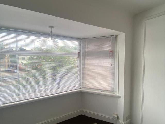 Self Contained Studio to Rent – Hendon Way, NW2