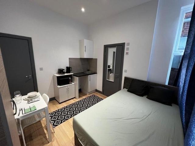 ✨ Self Studio to Let in Streatham Common ✨