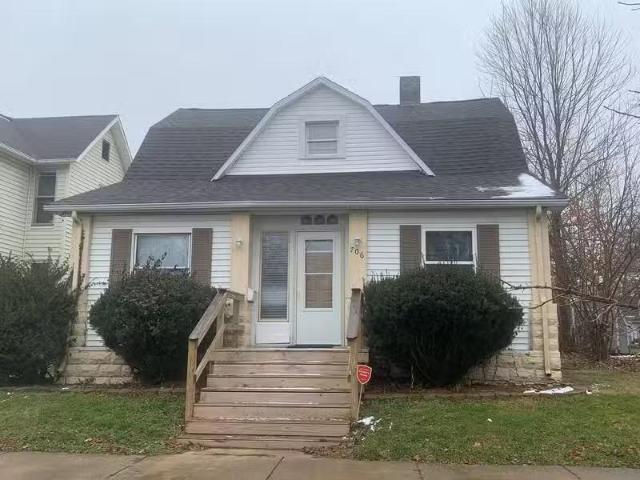 Self Show Availability 706 S Market St 706 S Market St