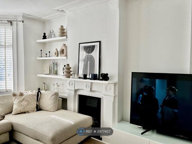 Selhurst New Road, London SE25, 4 bed end terrace house to rent, £2,500 pcm | PrimeLocation
