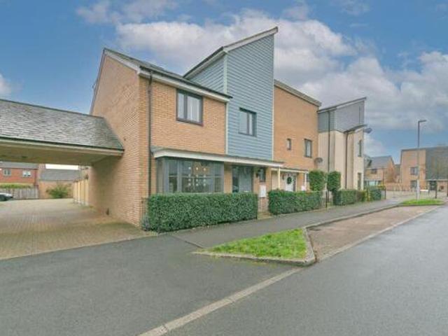 Selkirk Drive, Oakridge Park, 5 Bedroom End