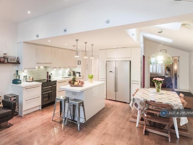 Selkirk Road, London, SW17 4 bed terraced house to rent £4,500 pcm £1,038 pw