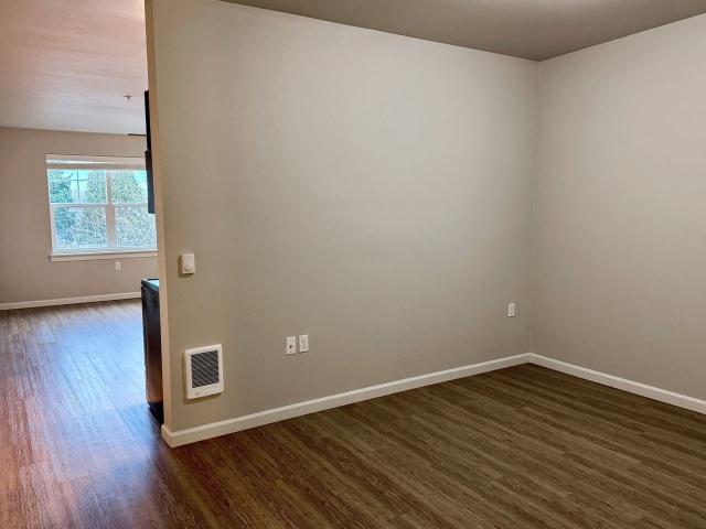 Sellwood Apartments Studio Apartment for Rent at 1721 Se Tacoma St, Portland, OR 97202 Sellwood Moreland