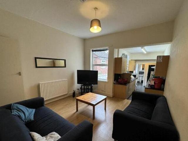 Selly Oak, Croydon Road d, Birmingham, 5 Bedroom House