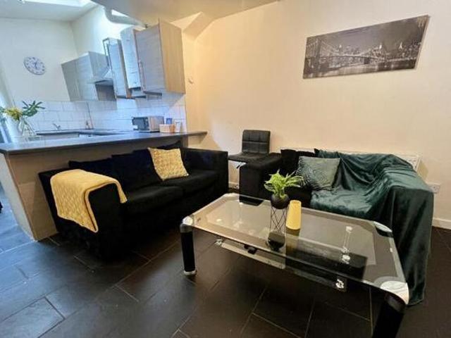 Selly Oak, George Road d, Birmingham, 6 Bedroom House