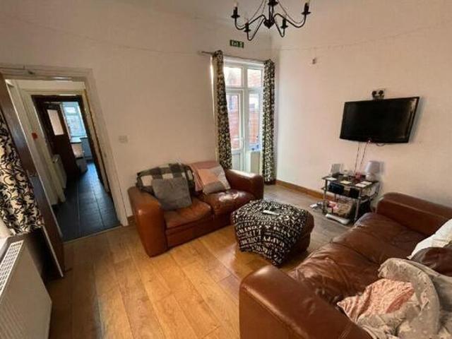 Selly Oak, Warwards Lane, Birmingham, 5 Bedroom House