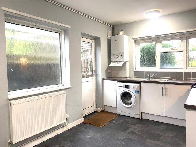 Selsdon Road, South Croydon, Surrey CR2, 3 bed maisonette to rent, £1,800 pcm | PrimeLocation