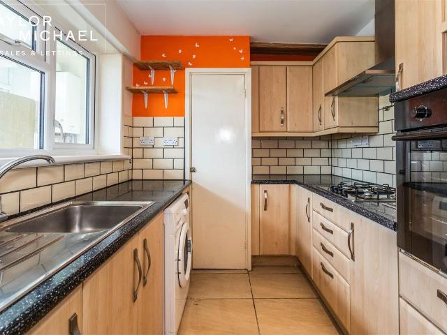 Selsfield Drive, Brighton BN2, 3 bed shared accommodation to rent, £1,600 pcm | PrimeLocation