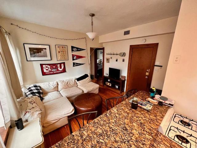 Sept. & Oct. Sublet in Beacon Hill!
