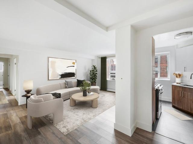 Sept Deals! King/Queen 3 Bed/1BA Apts!