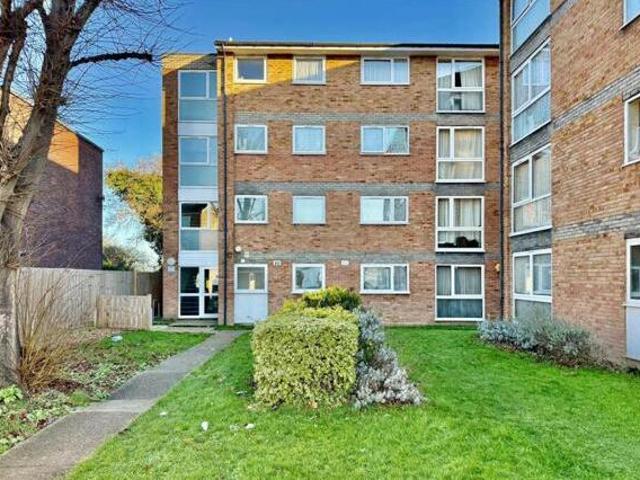 September Court, Dormers Wells Lane, 2 Bedroom Apartment