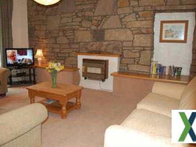 September. Beautiful 3 or 4 bedroomed garden apartment 2 bathrooms
