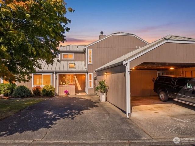 504 W Bowman Ct, Sequim, WA 98382