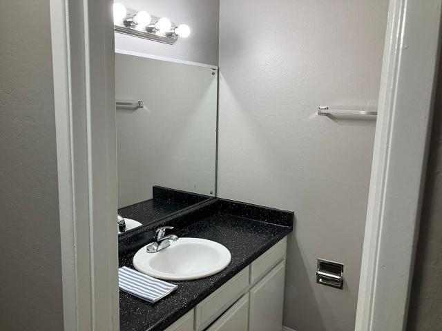 Sequoia Grove Apartments 2 Bedroom Apartment for Rent at 13001 Se 28th Pl, Bellevue, WA 98005 Woodbridge