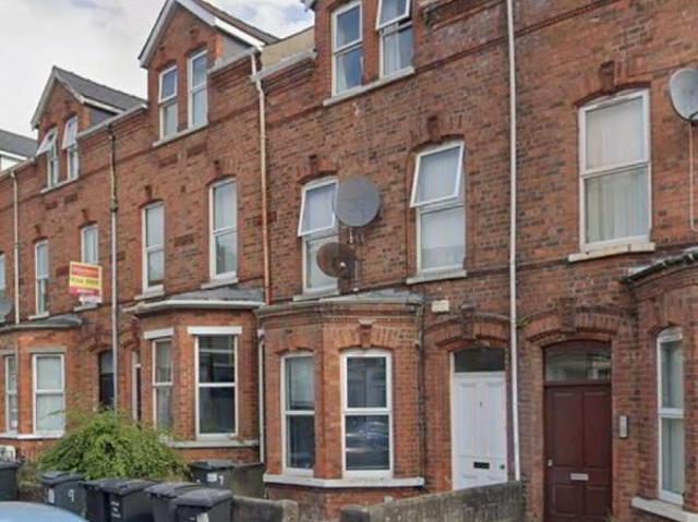 Serviced Room, Room 7, 7 Malone Avenue, Bills Included, Belfast, BT9 6EN