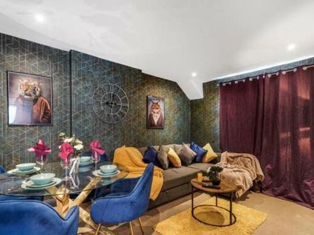 Serviced Studio Apartment For Rent In London