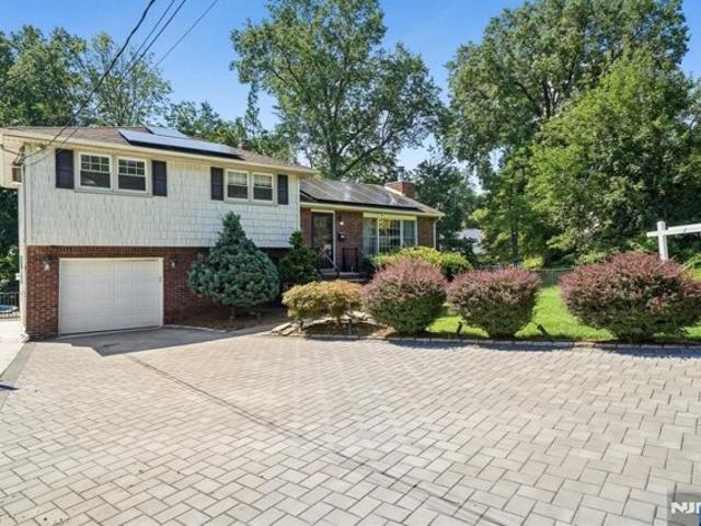 Serafin Pl, Glen Rock, Home For Sale