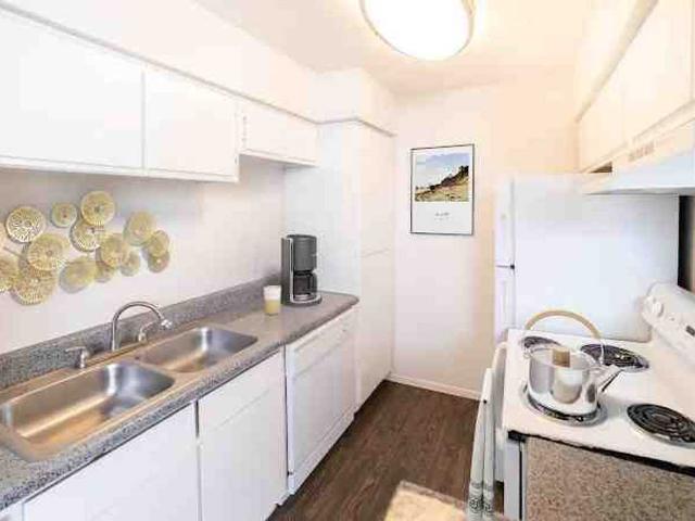 Serena Oasis 1 Bedroom Apartment for Rent at 13725 Cambury Dr, Houston, TX 77014 Greater Greenspoint