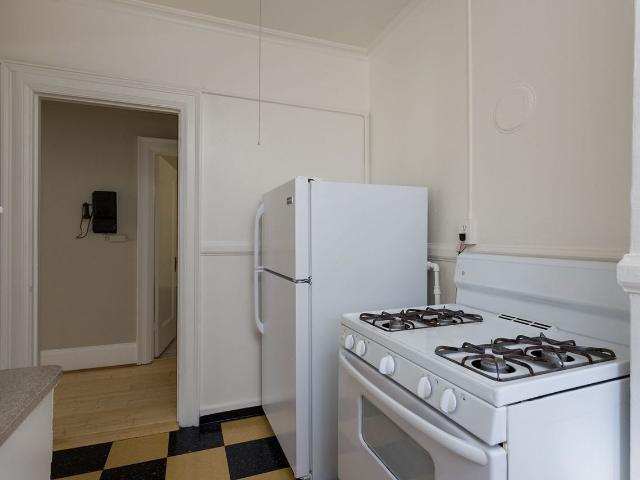 Serene Court Studio Apartment for Rent at 1130 Ne 1st Ave, Portland, OR 97232 Lloyd District