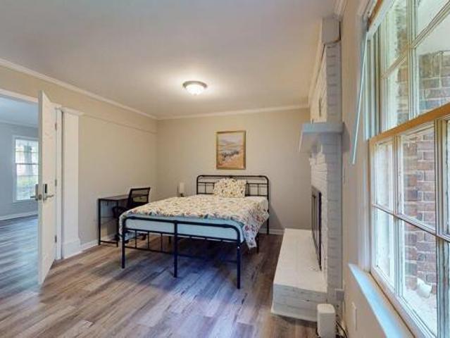 Serene Furnished Rooms | Minutes to ATL Airport | Prime Location