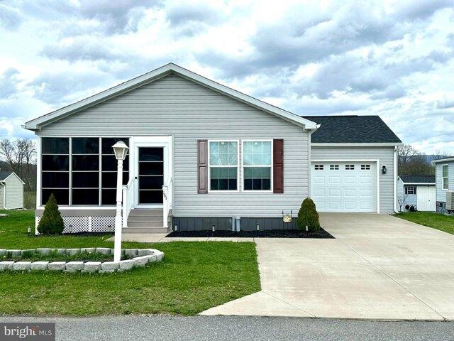 Serenity Cir, Bedford, Condo For Sale