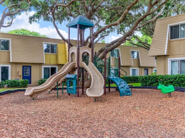 Serenity Lane 3 Bedroom Apartment for Rent at 2065 N Highland Ave, Clearwater, FL 33755