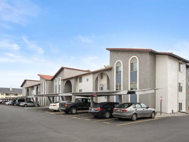 Serrano Apartments 3 Bedroom Apartment for Rent at 121 E Wedgewood Ave, Spokane, WA 99208 Nevada Lidgerwood